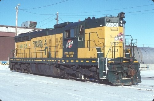 CNW 6636 SD-24r ESCANABA MI (NORTH WESTERN) ORIGINAL SLIDE 01-24-96 T4 ...