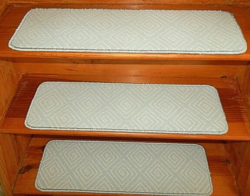 14 = Step 9" x 30" + 1 Landing 26" x 30" Stair Treads 100% Wool Carpet ...