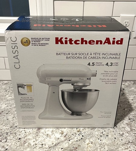 KitchenAid Classic Series 4.5-Quart Tilt-Head Stand Mixer K45SS, White ...