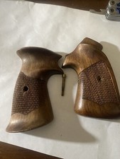 Fitz Grips | Guide to Vintage Gun Parts