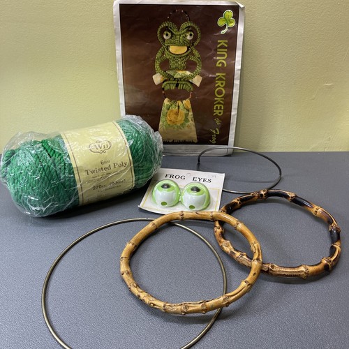 FROG Macrame Project Complete Kit King Kroker 1977 Soap & Towel Holder ...