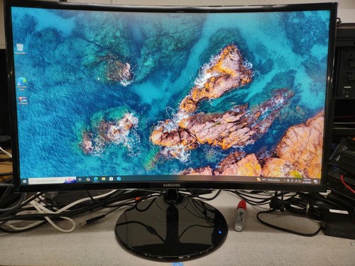 Samsung C27F390FHN 27" 1920 x 1080 HD LED Curved Screen Monitor w/Stand ...