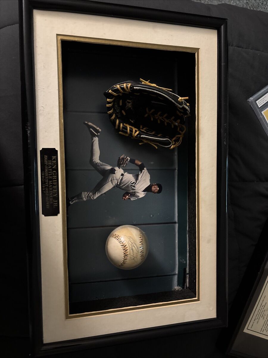 Ken Griffey Jr. Baseball MLB Original Autographed Items for Ken Griffey Jr. Baseball MLB Original Autographed Items for