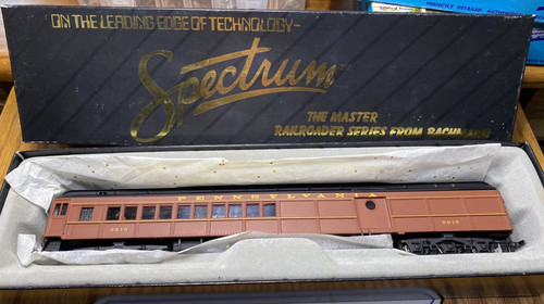 Bachmann Spectrum Item #89011, Combine #9916 with Porthole Door HO ...