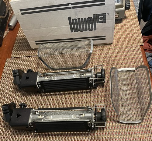 2- Lowel Tota Light T1-10 Photography Lights W Screen Guards Tested No ...