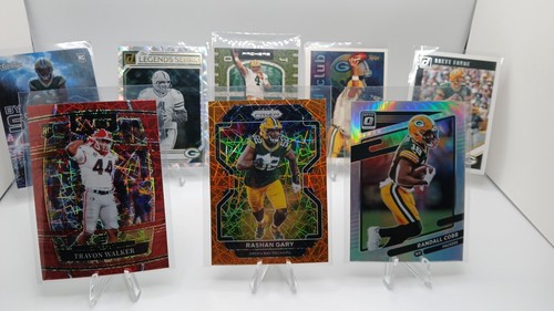 Green Bay Packers 8 Card Lot- Jayden reed, Brett Favre, Travon Walker ...