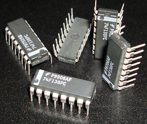 5 pcs. 74F138 = SN74F138N 3= 8 decoder ca. 74S138 P8205 DS8205D F-TTL ...