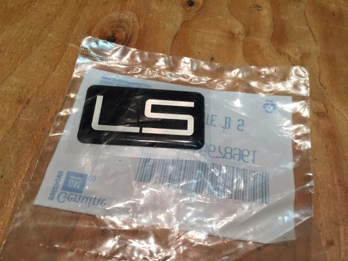 1995-2005 BLAZER SUBURBAN S-10 TRUCK NOS GM LS EMBLEM "BLACK & SILVER ...