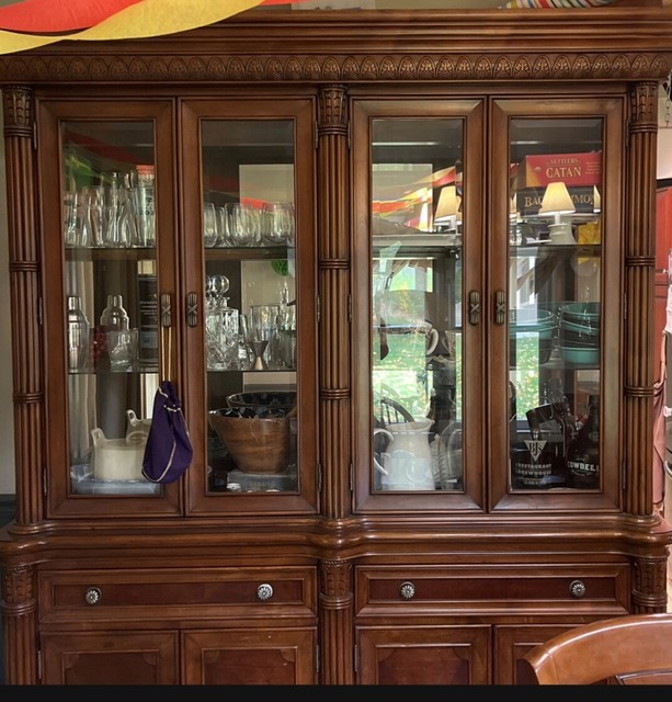 Broyhill Lighted Curio Cabinet | Cabinets Matttroy