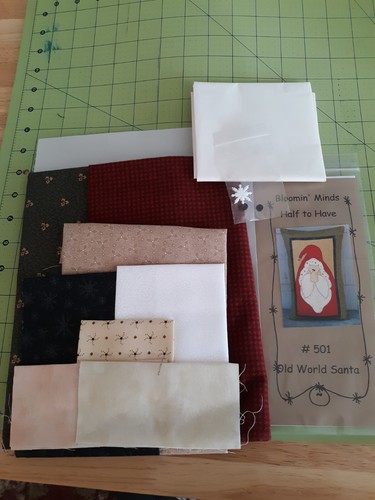 New Bloomin' Minds Old World Santa Kit #501 Pattern and Fabric | eBay
