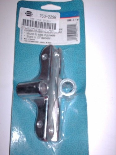 Attwood Oarlock Sockets Edge Mount Zaymak NOS Accepts any oarlock 1/2 ...