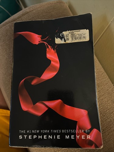 Eclipse By Stephanie Meyer Book 3 of the Twilight Saga Paperba | eBay