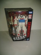 Transformers War for Cybertron Siege Series Ratchet