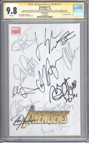 Avengers #1 CGC SS MOVIE CAST SIGNED X12 Evans Hemsworth Jackson ...