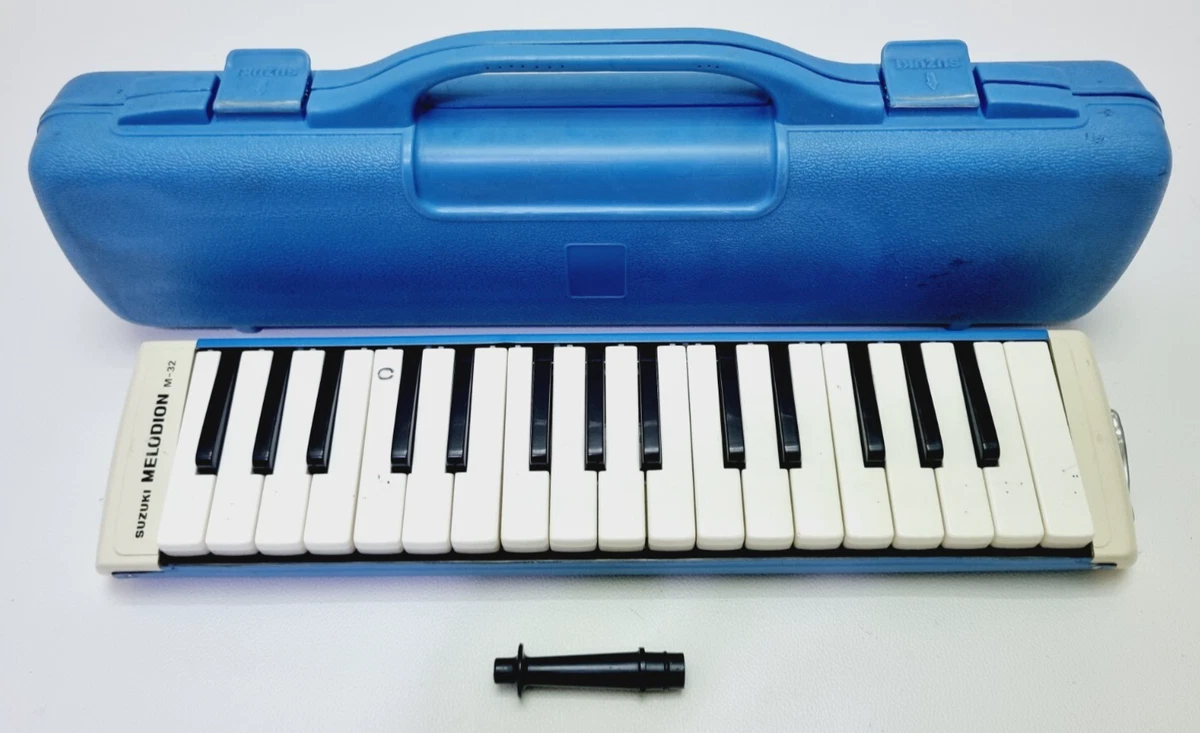 Melodica Instrument Suzuki Melodica Blue (M-32) NEW Melodica Yamaha