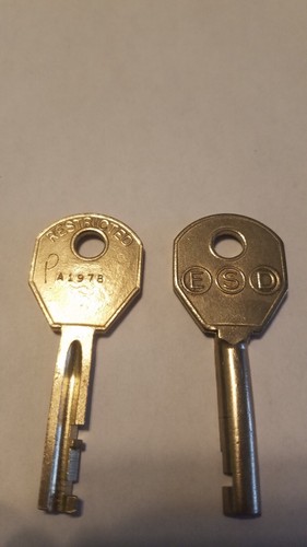 A1978 ESD Laundry Coin Box Key Or PA1978 | eBay