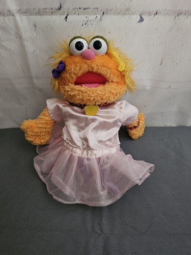 Vintage 2003 Gund Sesame Street Zoe Plush Hand Puppet #75859 Pink Dress ...