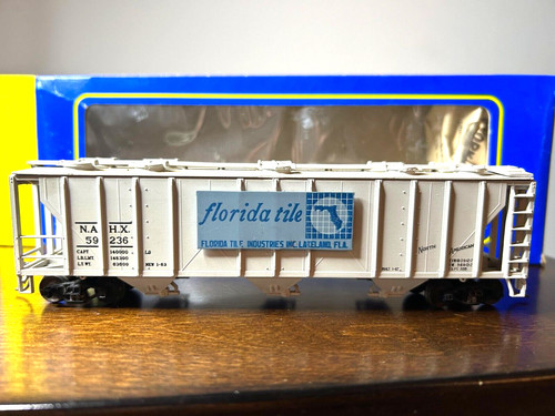 A.H.M. #5261 Florida Tile PS-2 Covered Hopper Car #59236 H.O. 1:87 | eBay