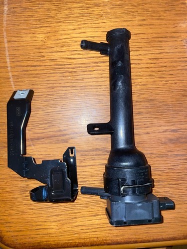 2014 Ford Escape Coolant Level Sensor Pipe Assembly W/ Plug OEM ...