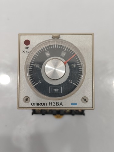 OMRON H3BA-8H-305 100/110/120VAC Timer Hergestellt IN Japan | eBay
