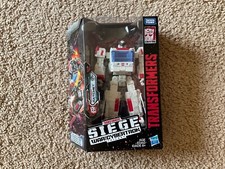 Transformers War for Cybertron Siege Series Ratchet