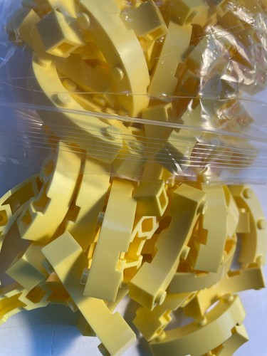 LEGO-NEW- #48092-BRIGHT LIGHT YELLOW-BRICK ROUND CORNER-4 X 4 MACARONI ...