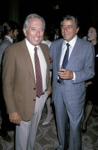 Andy Williams & Tony Bennett at Billy Wilder Art Exhibit at - 1989 Old ...