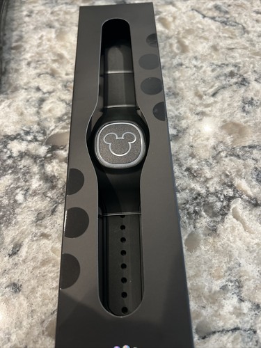 Disney Black Magic Band + W/charger Unlinked | eBay