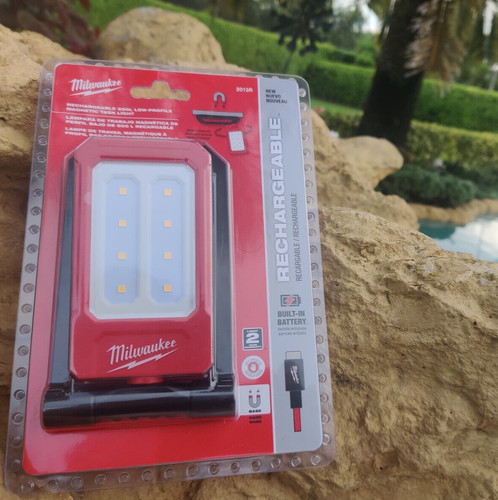 Milwaukee Tool 2013R Rechargeable Compact Emergency LED Task Light ...