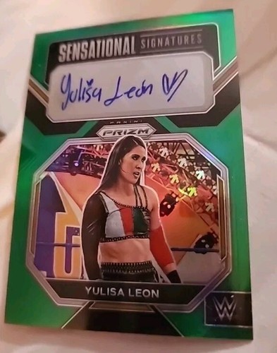 2023 Panini PRIZM WWE Yulisa Leon Sensational Signatures Green ...