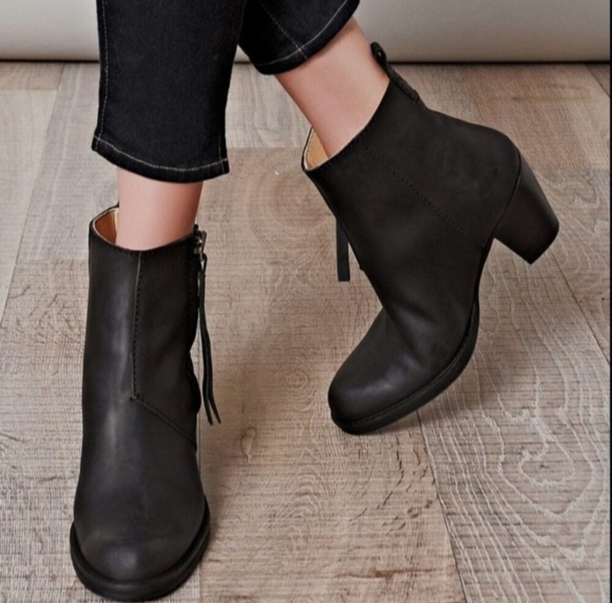 Acne Studios 女式方跟皮革鞋面| eBay Acne Studios 女式方跟皮革鞋面| eBay