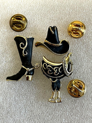 Women’s Black Cowboy Boot Hat and Saddle In Gold Tone Lapel Pin. #10 | eBay
