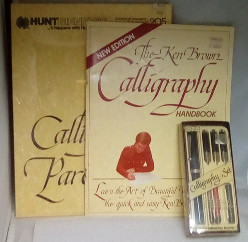 Vintage The Ken Brown Calligraphy Handbook (1982) Parchment Paper / Pen ...