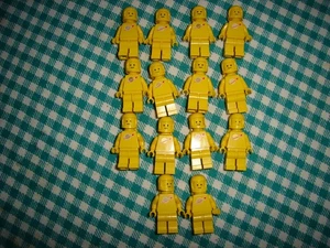 LEGO Classic Spaceman Yellow Minifigs Vintage. Lot of (14). Pls Read ...