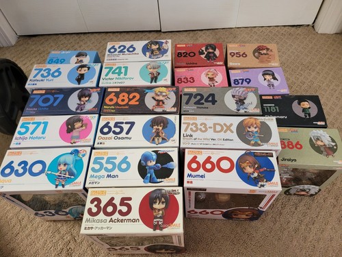 Nendoroid Lot; Various characters including set of Naruto characters ...