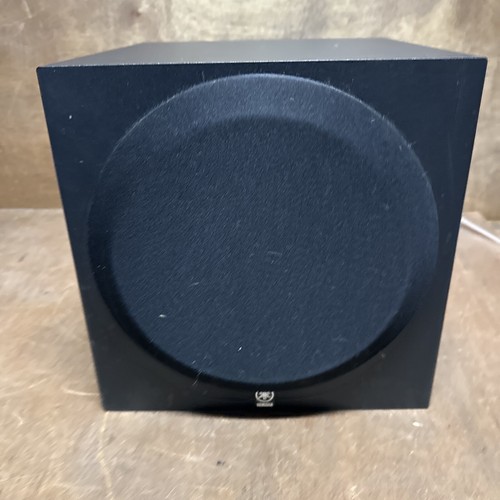 YAMAHA Powered Active Subwoofer YST-SW012 8" driver @ 28-200Hz | eBay