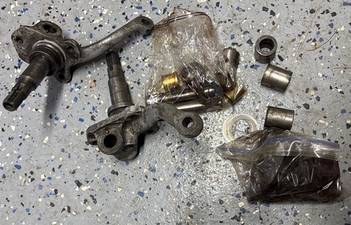 Volkswagen Beetle Front Kingpin Pin Spindles Left & Right VW Bug Up to ...