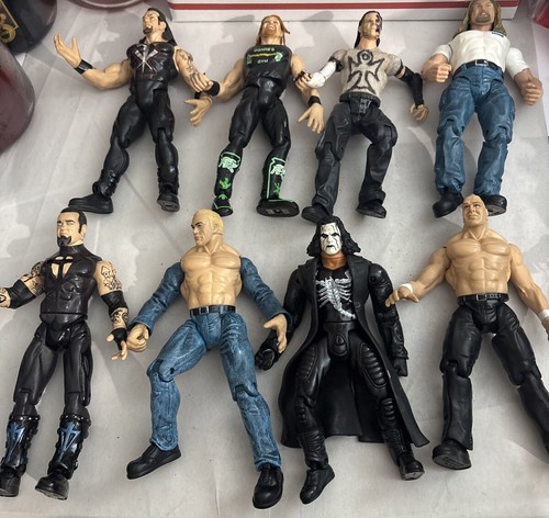 WWF/WCW/WWE/NWO ?? LOT OF 8 ACTION FIGURES WWF WRESTLING WRESTLERS ...