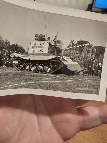 Vintage Photo Snapshot Military Tank Red Raiders Big Guns Soldiers WW2 ...