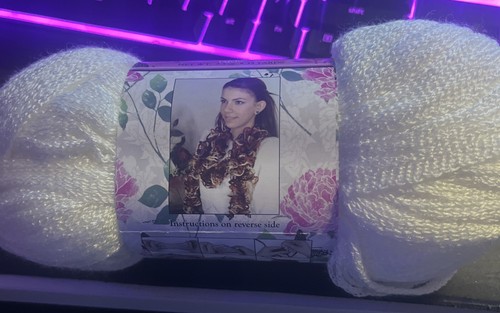 Yarn Bee “Chrysalis” Psyche white | eBay