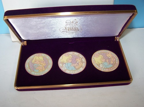 New Precious Moments Set 3 Medallions in Box - Loving - Caring ...