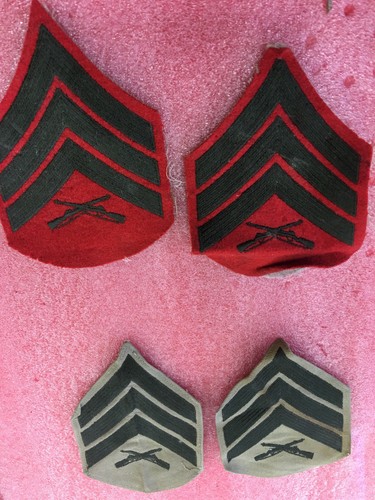 F8 Lot of 4 Vintage Military patches patch cross guns time frame ...