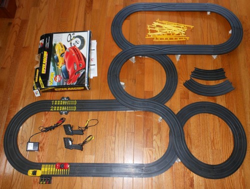 Tyco Dodge Viper Maximum 440 X2 Slot Cars Electric Racing Set w/18 ...