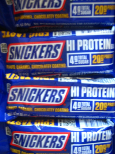 LOT OF 24 SNICKERS Hi Protein Bars (2.01 oz) 20 GRAMS OF PROTEIN FREE S ...