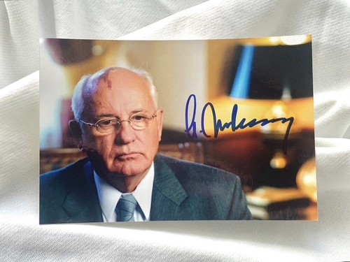 Signed MIKHAIL GORBACHEV 4x6 photo ORIGINAL autograph SOVJET leader ...