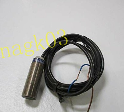 Original Schneider Proximity switch XS518B1DAL2 proximity sensor #98/7 ...