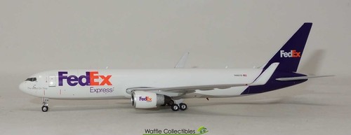 1:400 Phoenix Models Federal Express B 767-300 N68079 85756 PH404509 ...
