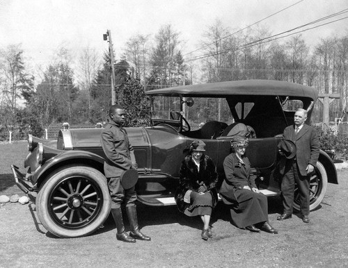 1920s Family Pierce Arrow Car & Chauffeur Retro Historic Picture Photo ...