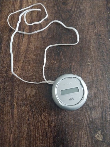 Vintage Sony Network Walkman NW-E105 - Digital player - flash 512 MB ...