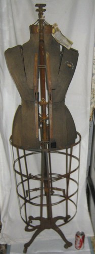 ANTIQUE PRIMITIVE CAST IRON LADY DRESS FORM STATUE SCULPTURE SEWING ...